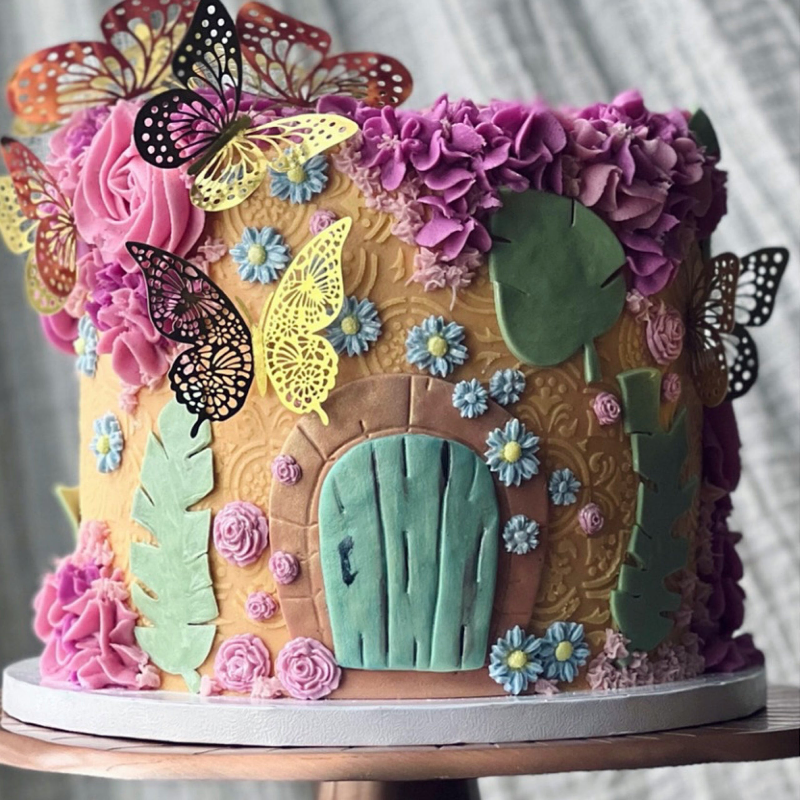 Custom Cakes | Cake Library